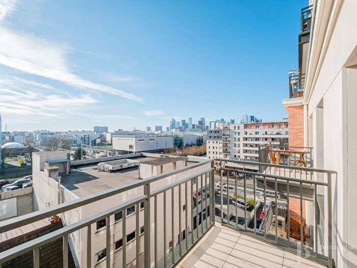 Appartement 2 pièces à louer à Courbevoie, Marceau République