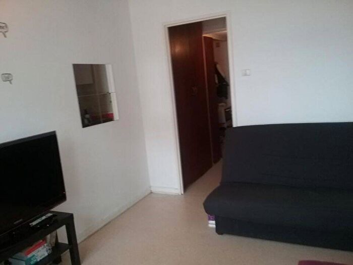 Neudorf Est Centre, Strasbourg - Appartement 1 pièce à louer