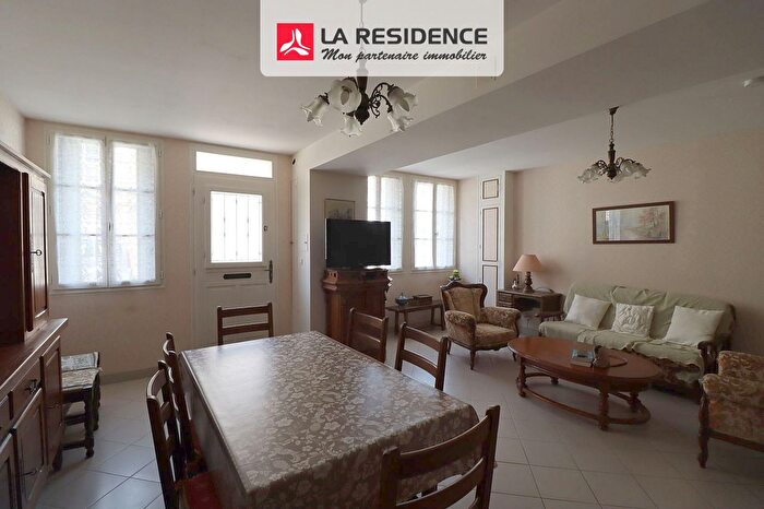 Maison 10 pièces à vendre à Magny-en-Vexin