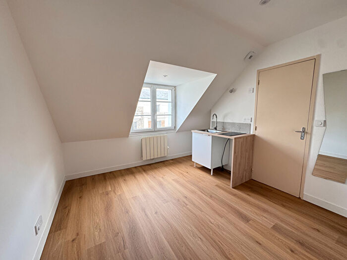 Quartiers Centre, Saint-Hélier, Gare : Appartement 1 pièce à louer
