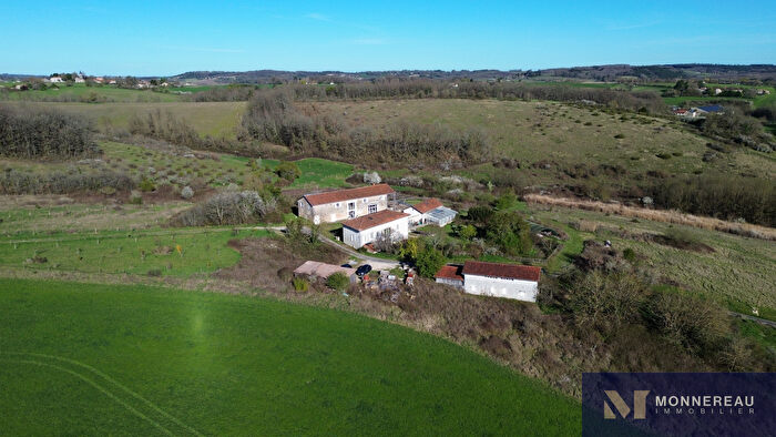 Maison à vendre - Chavenat - 20 pièces - 11 chambres