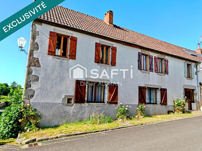 Lapeyrouse : Maison 7 pièces à vendre