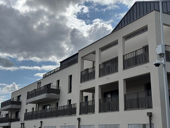 Appartement à vendre - Saint-Sylvain-dAnjou - 3 pièces - 2 chambres