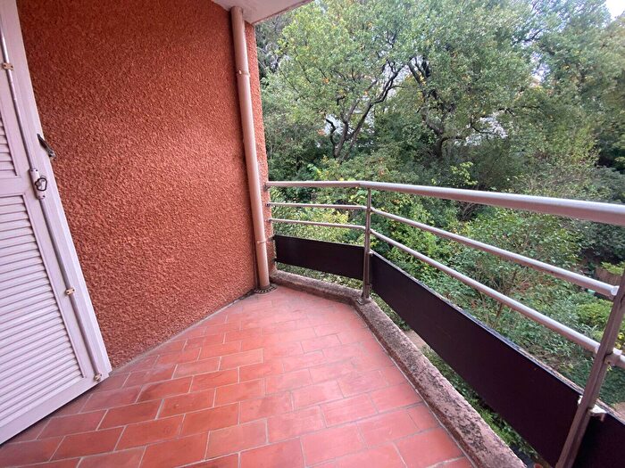 Appartement à louer - Val Saint-André, Arc, La Torse, Aix en Provence - 2 pièces - 1 chambre