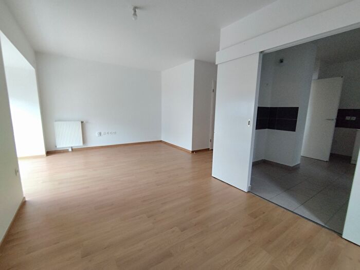 Appartement à louer - Chartres, Beaulieu - 4 pièces - 3 chambres