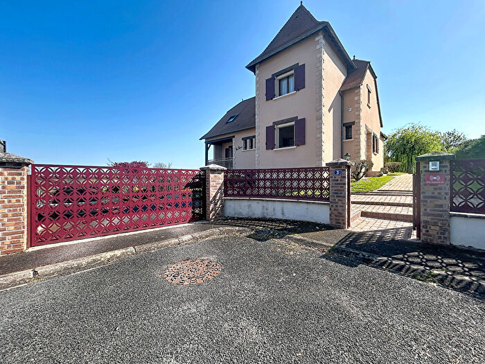 Maisons à vendre et appartements à louer - 3