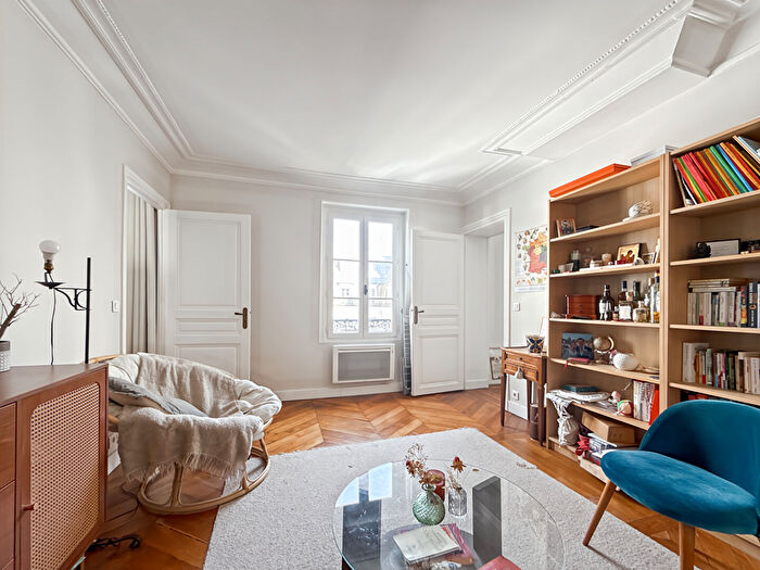 Paris 9ème, Clichy, Trinité : Appartement 3 pièces à vendre