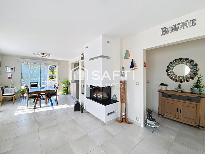 Maison à vendre - Douvres-la-Délivrande - 8 pièces - 6 chambres