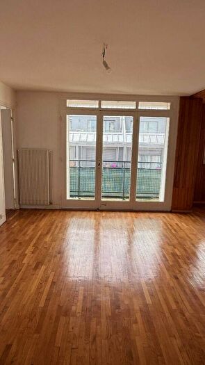 Appartement 4 pièces à Cité Pierre et Marie Curie, Ivry-sur-Seine, à louer