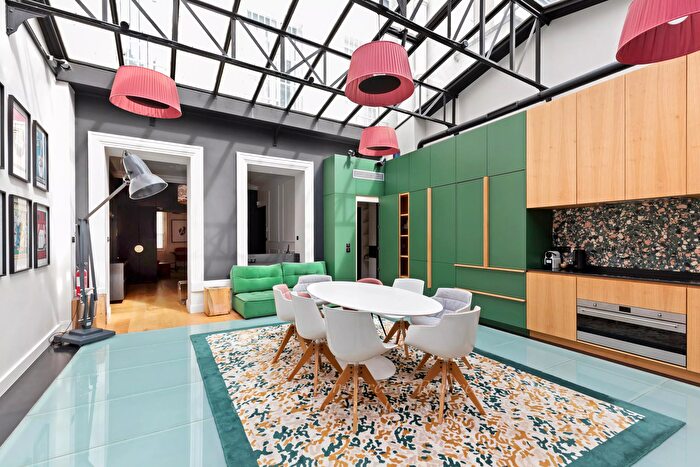 Maison 10 pièces à Paris 16ème, Passy, Maison de la Radio, Muette-Sud, à vendre
