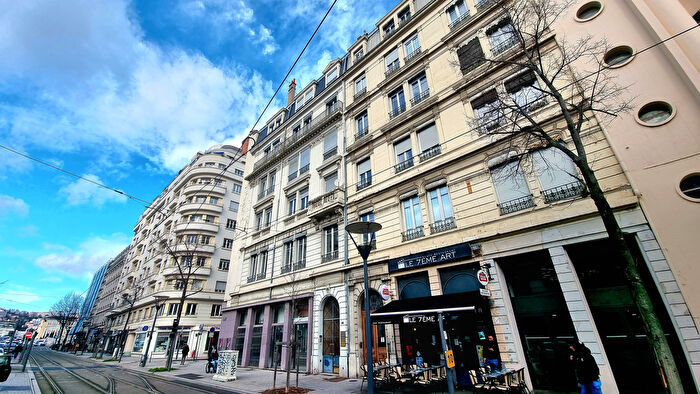 Appartement à vendre - Lyon e , Jean Macé - 3 pièces - 2 chambres