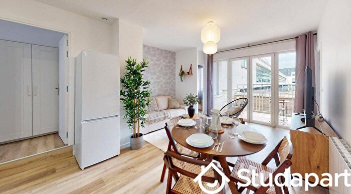 Appartement à louer - Centre Ville-Rive Gauche, Rouen - 1 pièce - 2 chambres