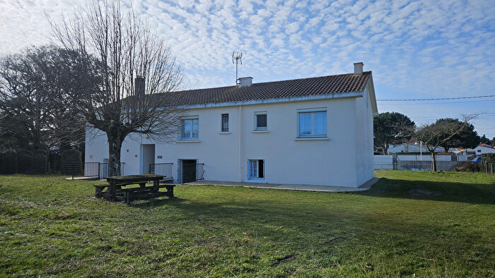 Maison à vendre - Notre-Dame-de-Monts - 7 pièces - 6 chambres