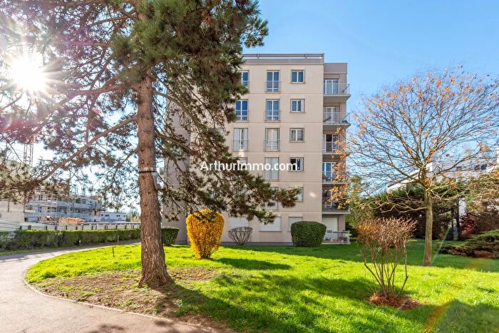 Appartement à vendre - Sucy-en-Brie, Gare, Noyers, Berges de Sucy - 4 pièces - 3 chambres