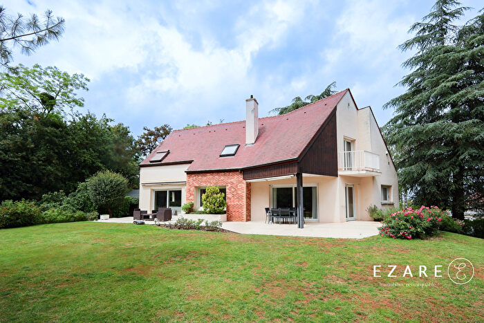 Maison 8 pièces à vendre à Dijon, Montagne Sainte-Anne