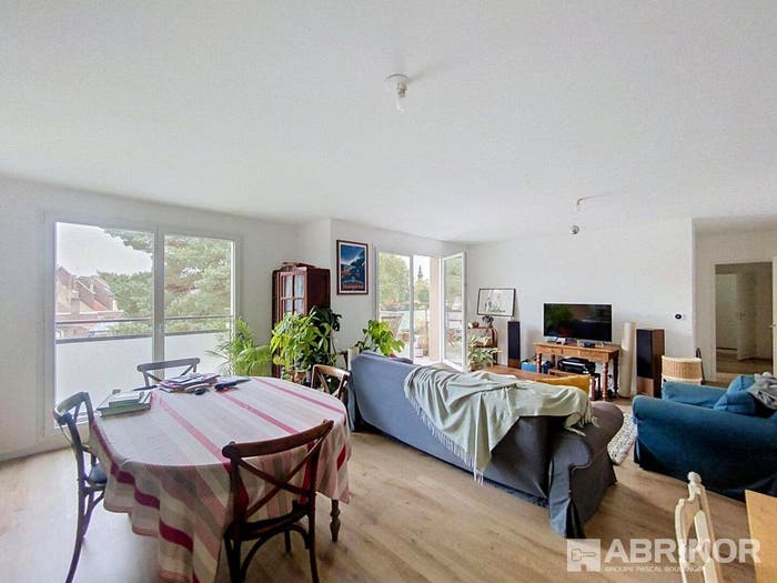 Appartement 4 pièces à louer - Saint Michel-Tertiales-Le Rôleur, Valenciennes