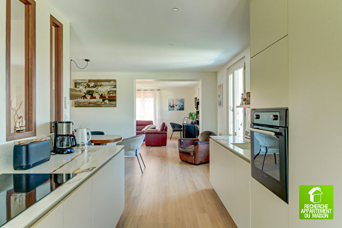 Maison 5 pièces à Genas, à vendre