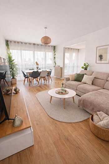 Appartement à vendre - Bondy, Noue Caillet, Terre-Saint-Blaise - 4 pièces - 2 chambres