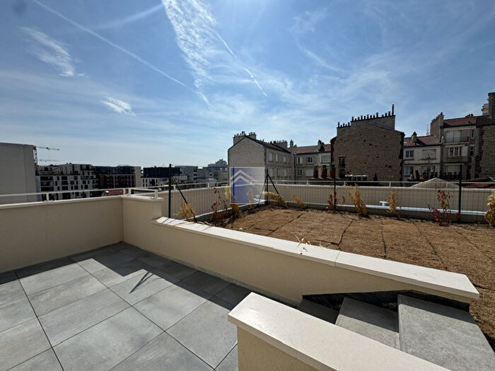 Appartement 4 pièces à Courbevoie, Marceau République, à vendre