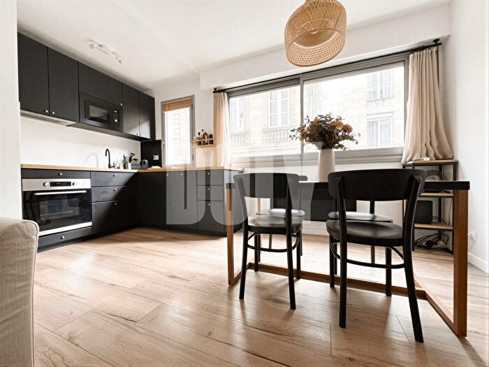 Boulogne-Billancourt, Renault, Billancourt : Appartement 2 pièces à vendre