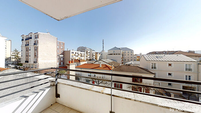 Appartement à louer - La Garenne-Colombes, Centre Nord, Gare, Mairie - 4 pièces - 3 chambres