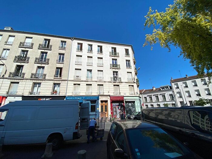 Appartement à louer - Bas Montreuil-Bobillot - 4 pièces