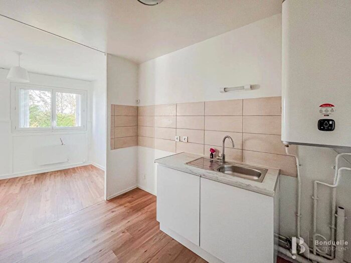 Appartement à louer - Cité Jardins, Suresnes - 4 pièces - 3 chambres