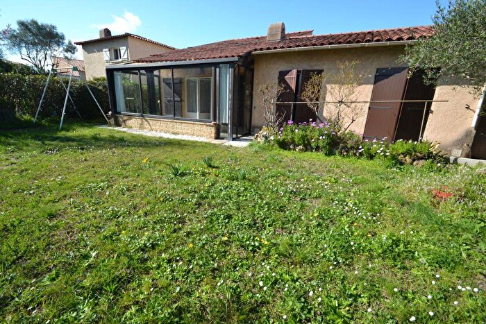 Maison à louer - Antibes - 4 pièces - 2 chambres