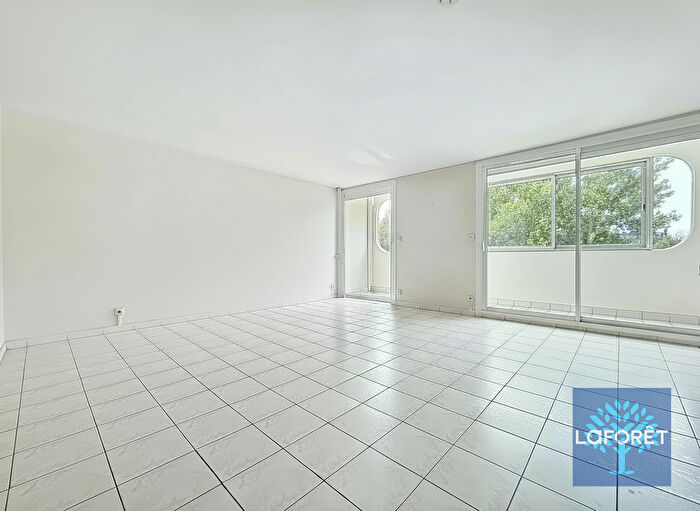 Appartement 3 pièces à La Roche-sur-Yon, Pyramides, Jean-Yole, à vendre
