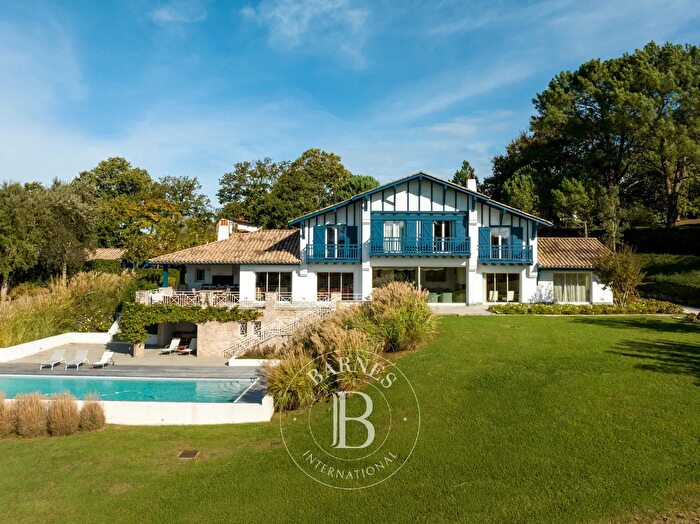 Maison à vendre - Arbonne - 10 pièces - 6 chambres