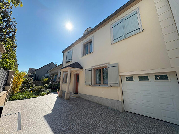 Maison à vendre - Champigny-sur-Marne, Coeuilly Village Parisien - 6 pièces - 4 chambres