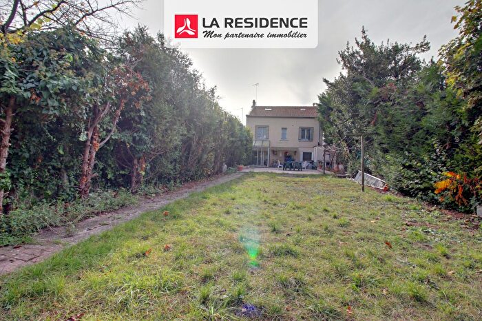 Maison à vendre - Sartrouville, Le Val Notre-Dame - 9 pièces - 5 chambres