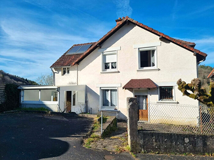 Maison à vendre - Laguenne - 8 pièces - 5 chambres