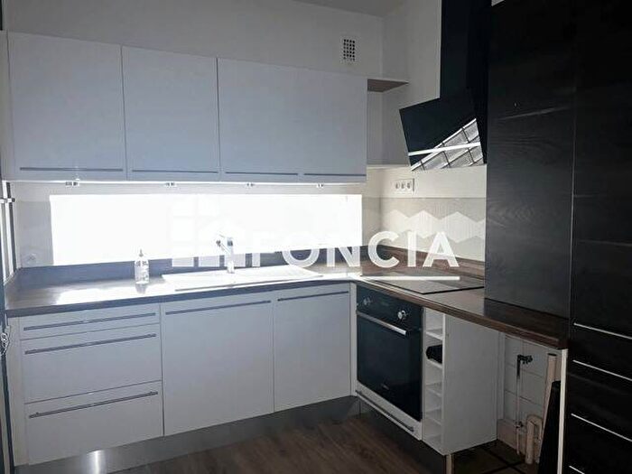 Maison à louer - Gespe-Courteboule, Tarbes - 4 pièces - 3 chambres