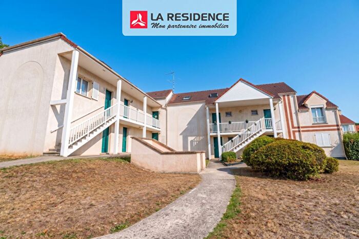 Vauréal, Sablons, Moissons, L'Allée Couverte : Appartement 2 pièces à vendre