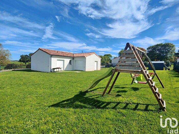 Maison à vendre - Sérénac - 4 pièces - 3 chambres