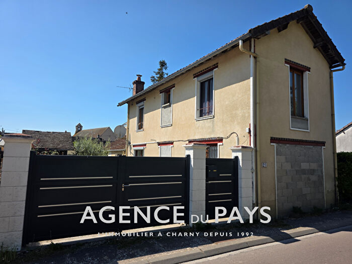 Maison 5 pièces à Charny, à vendre