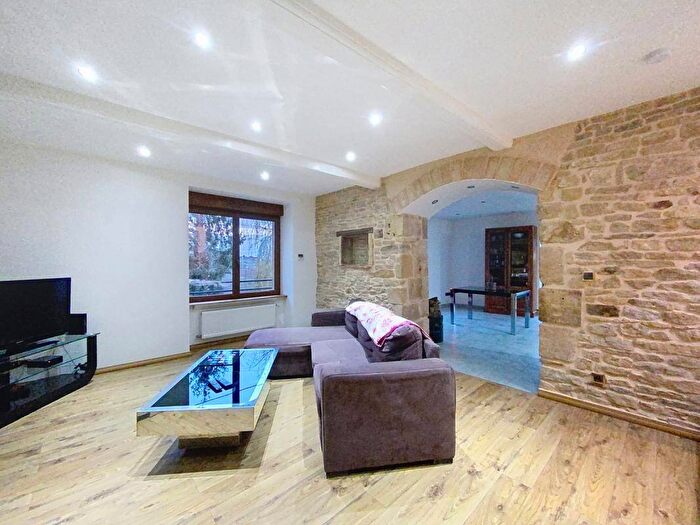 Maison à louer - Val dOingt - 7 pièces - 3 chambres