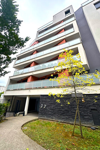 Appartement à vendre - Noisy-le-Sec, Cité des Fleurs - 3 pièces - 2 chambres