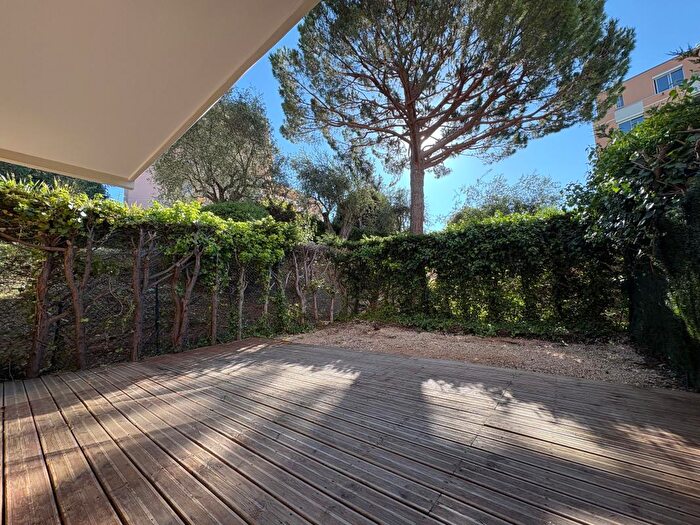 Appartement 3 pièces à vendre - Nice, Corniche Fleurie