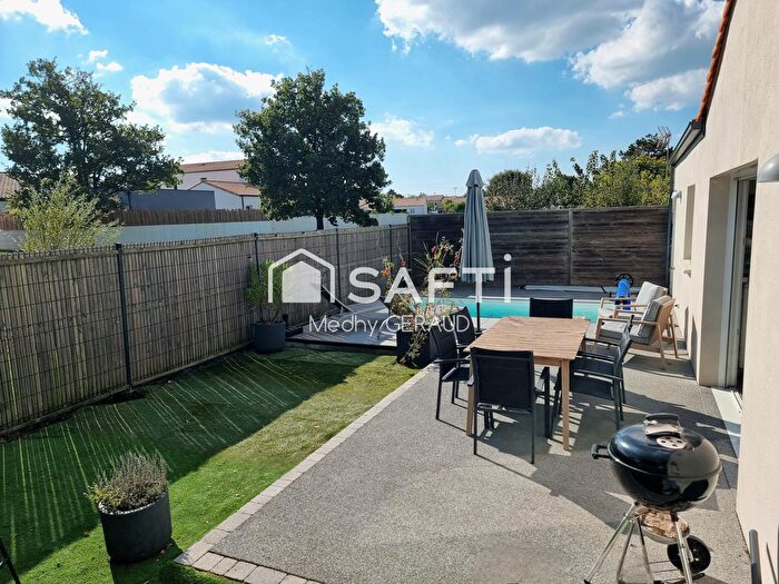 Maison à vendre - Château-dOlonne, Les Soulardières, Mairie - 4 pièces - 3 chambres