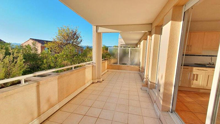 Nice, Corniche Fleurie : Appartement 2 pièces à louer