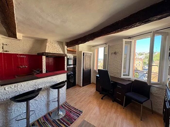 Appartement à louer - Grasse - 1 pièce