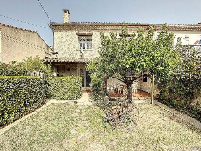 Maison à louer - Nîmes, Valdegour - 5 pièces - 3 chambres