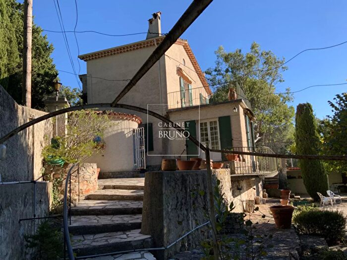 Maison 5 pièces à Mougins, Le Colombier, Colombe, Cabrières, Le Bordé, à vendre