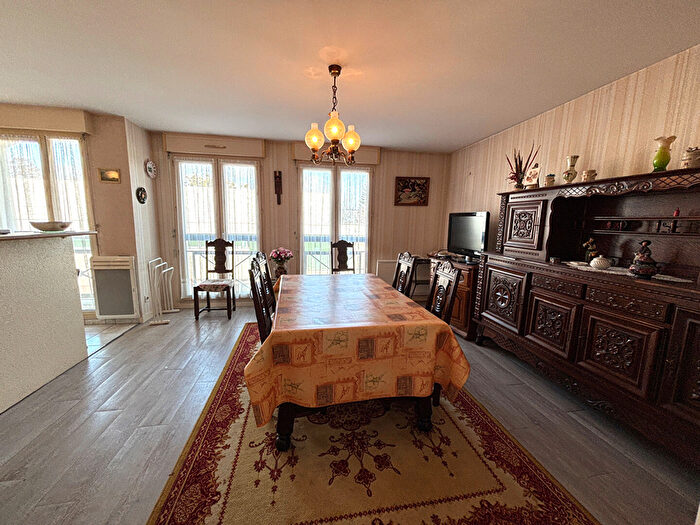 Appartement à vendre - La Ferté-Bernard - 3 pièces - 2 chambres