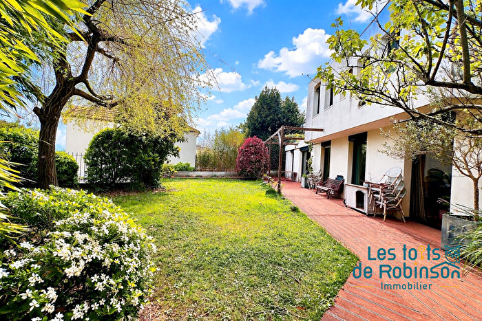 Maison 4 pièces à Le Plessis-Robinson, à vendre