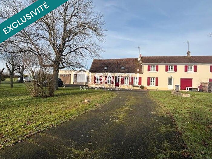 Maison à vendre - Verneuil-sur-Igneraie - 10 pièces - 8 chambres