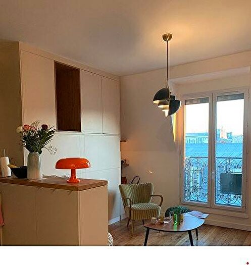Appartement à louer - Mairie, Paris ème arrondissement - 1 pièce