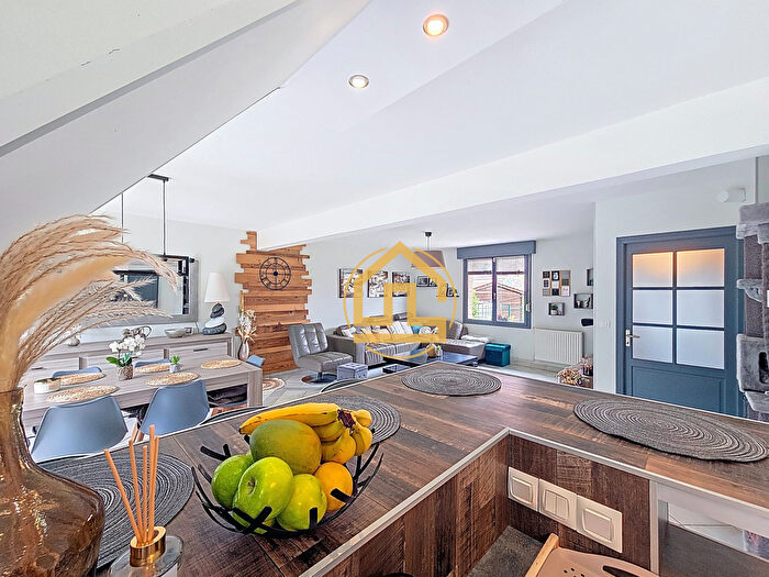 Maison à vendre - Sepmeries - 6 pièces - 5 chambres